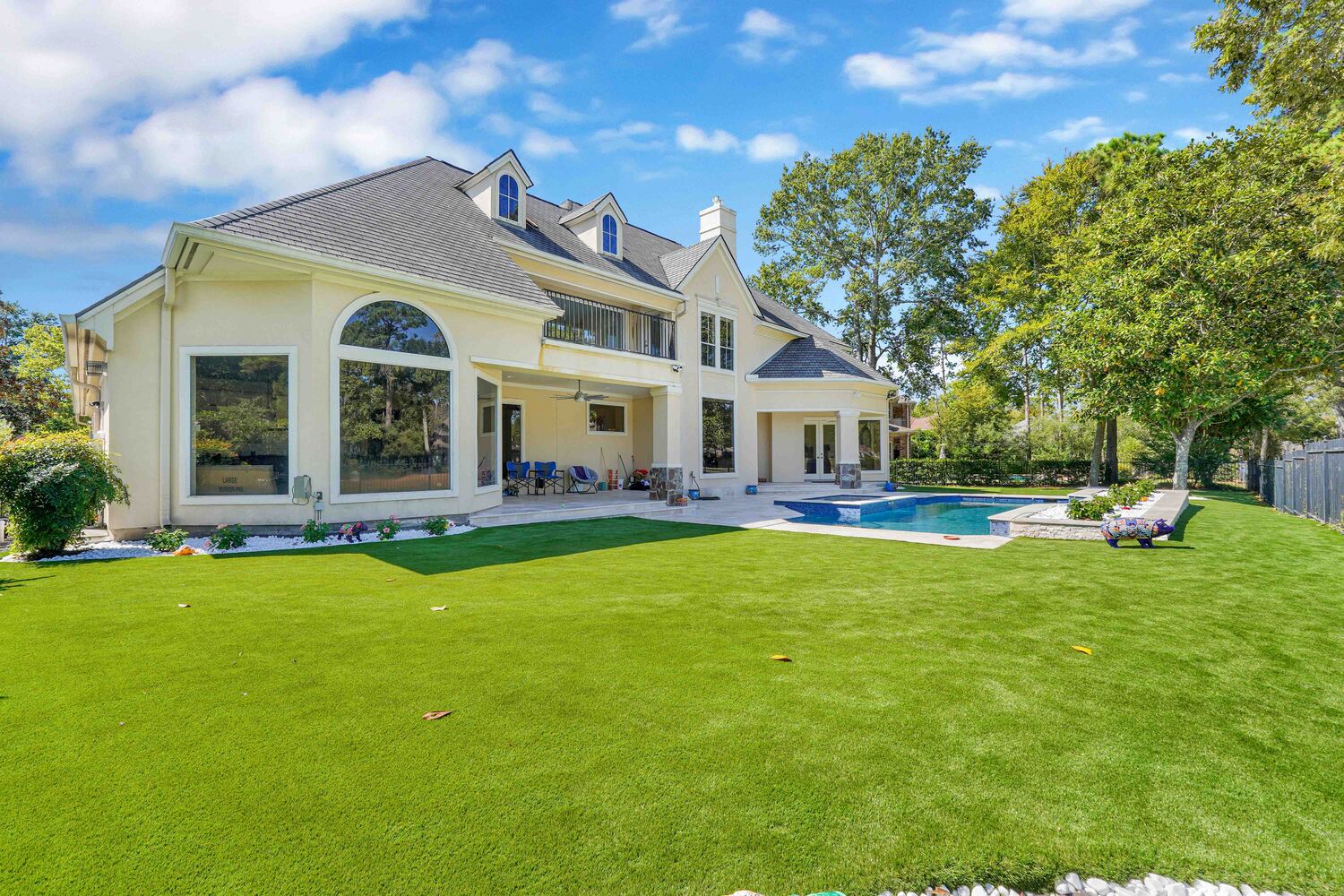 Houston Artificial Pet Turf | Orion Turf and Landscape